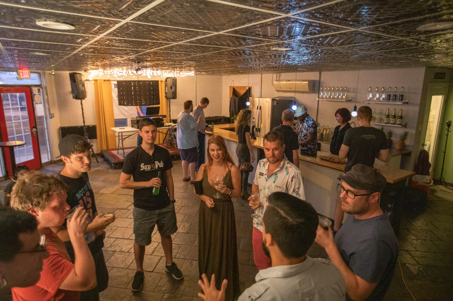 Sober Bars Create Fun Social Spaces Without Booze